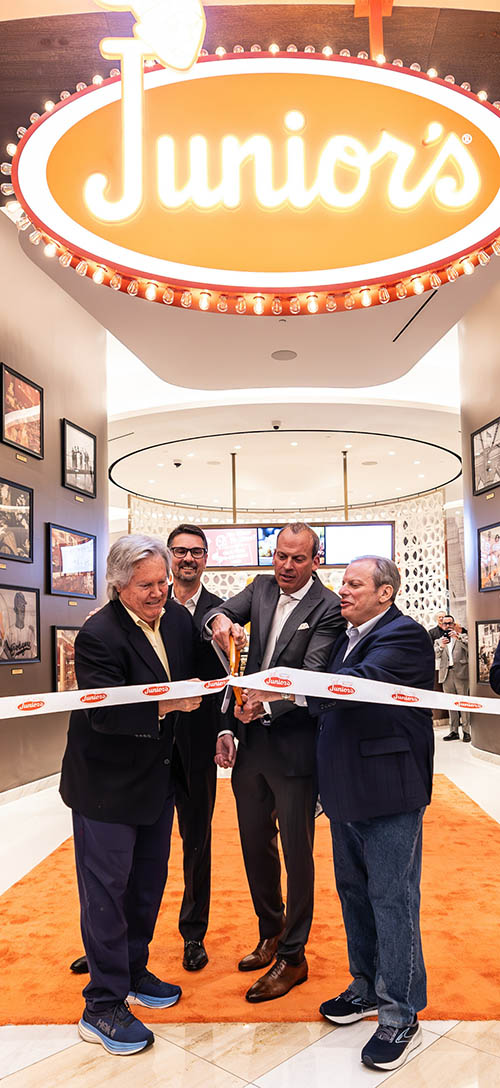 Junior’s Restaurant and Bakery, an East Coast Classic, Opens First Western U.S. Location ...